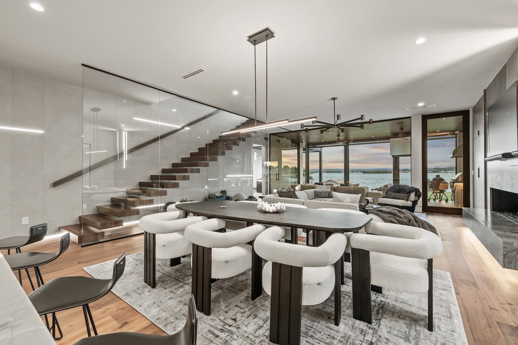 LAKEFRONT LUXE ON LBJ | Design Visions | Austin | Fredricksburg | Home ...